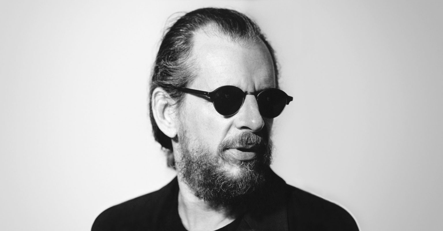 Clark - Galerie LE 1111